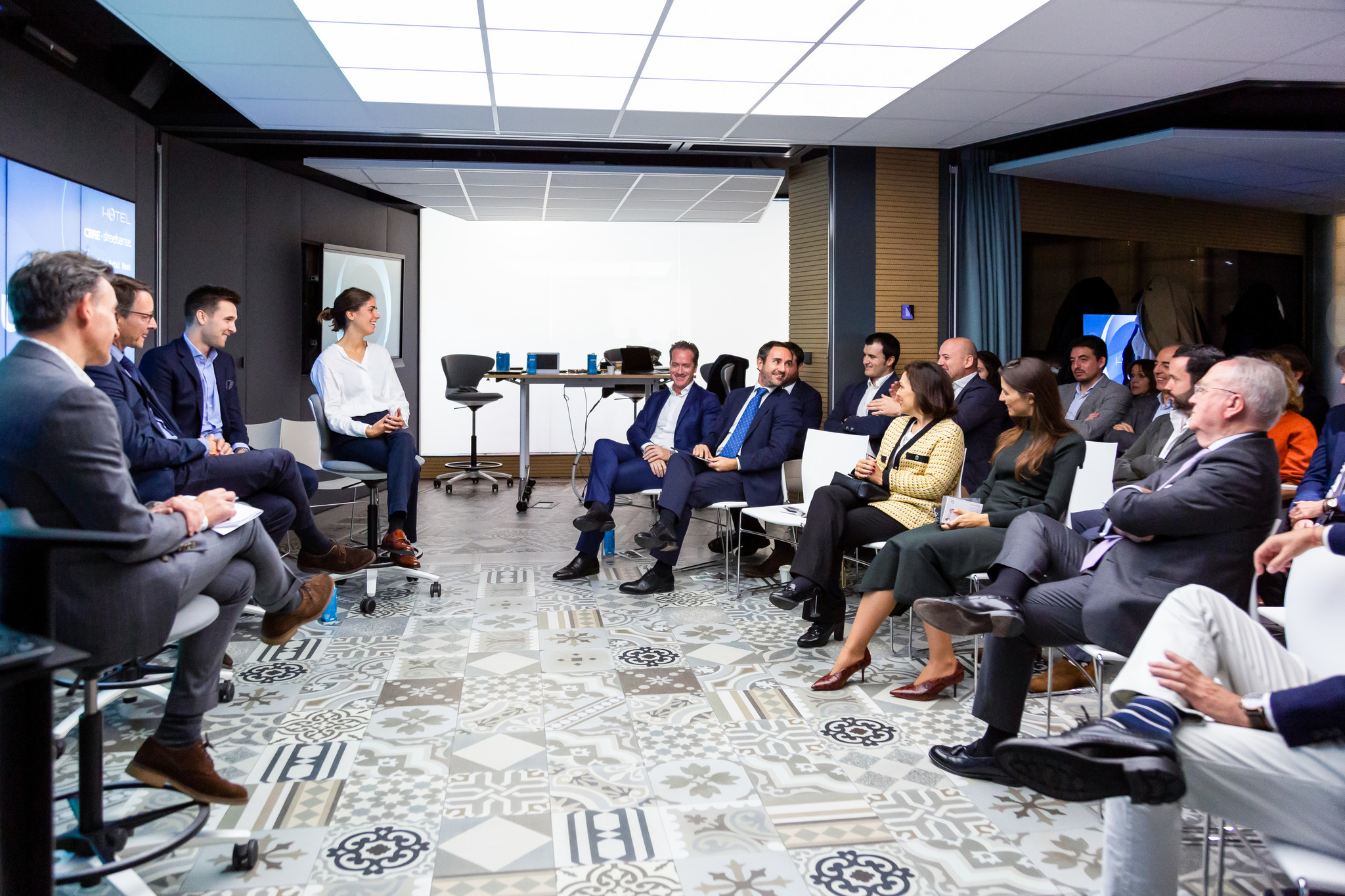 Profesionales hoteleros debaten sobre el futuro del sector en “Hotel ...